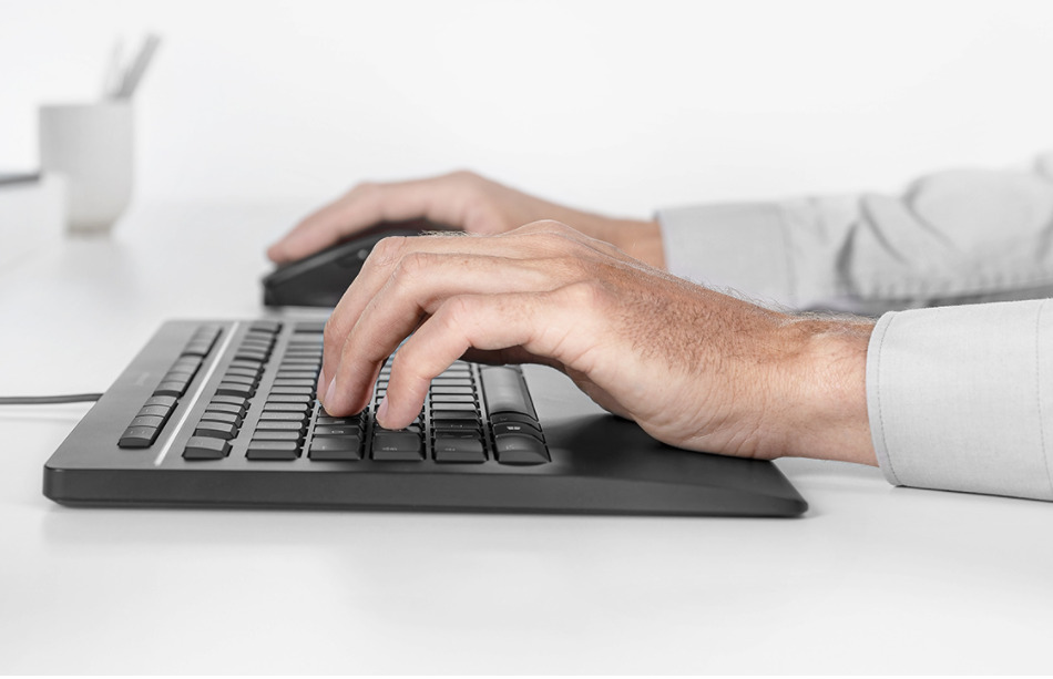 3Dconnexion Keyboard Pro with Numpad, US (QWERTY) - LEAP Australia Pty Ltd